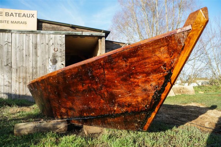 Le baudequin, traditionnelle barque en bois de chêne pour la pêche